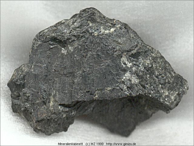 Mineral Cabinet Class 8: Inosilicates I (Pyroxenes): Hypersthene